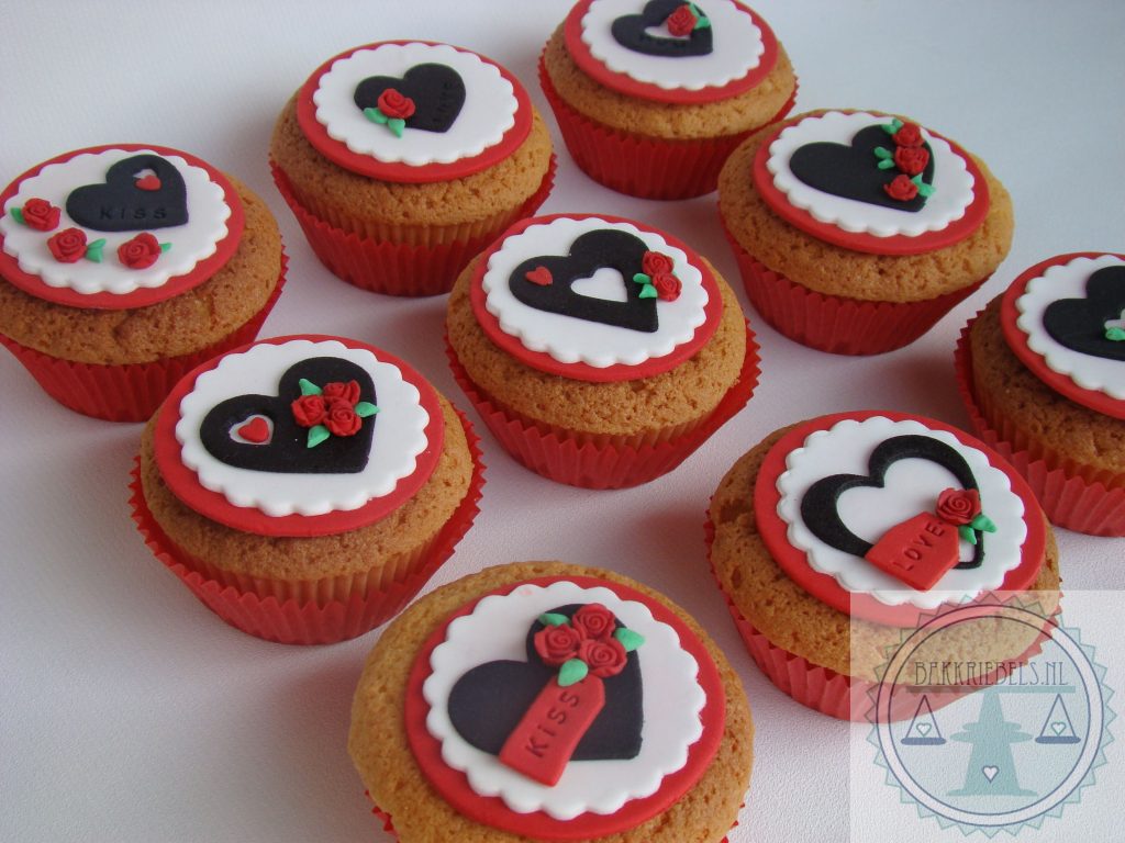 Hug, Love & Kiss cupcakes - Bakkriebels