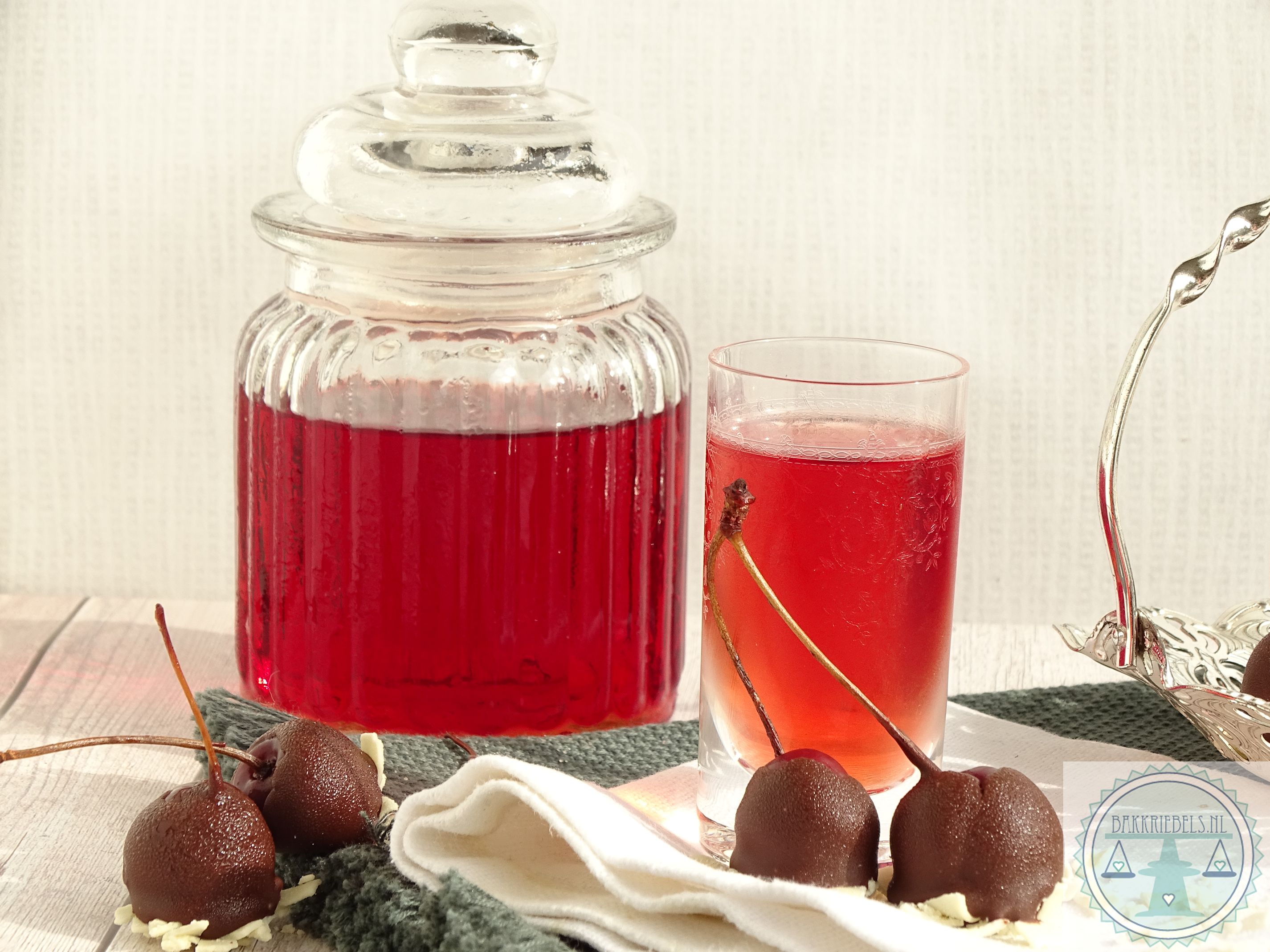 Kersenbonbons en kersenlikeur - Bakkriebels